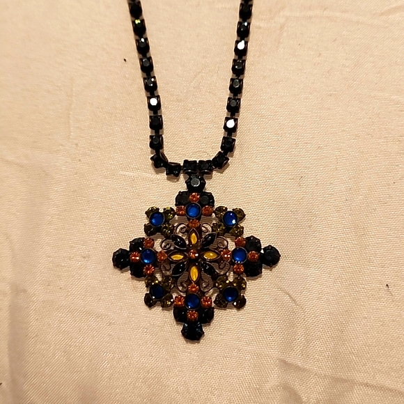 Sorrelli | Jewelry | Sorrelli Euc Multicolor Crystal Necklace | Poshmark